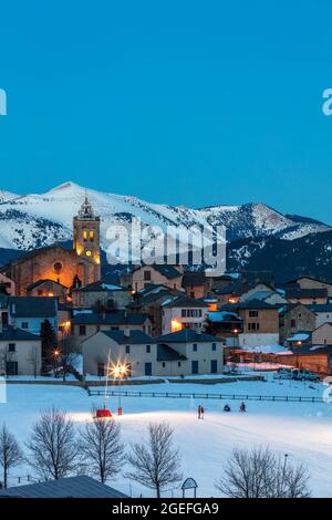 FRANCE, PYRENEES-ORIENTALES (66) LES ANGLES SKI RESORT Stock Photo - Alamy