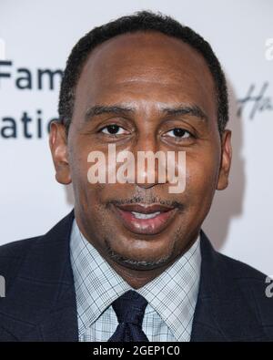 LOS ANGELES - AUG 20: Anthony Turpel at the Bold and the Beautiful Fan ...