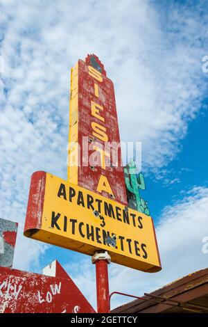 Siesta apartments and kitchenettes motel sign on Route 66 in Kingman ...