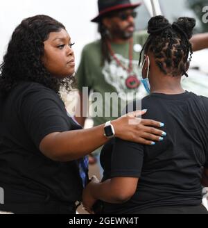 Kenosha, Wisconsin, USA. 21st Aug, 2021. Jacob BlakeÃ¢â‚¬â„¢s uncle ...