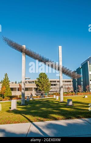 "Endless" sculpture by Annie Han and Daniel Mihalyo of Lead Pencil ...