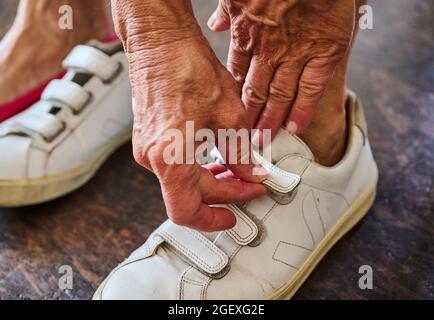 GEORGE de MESTRAL (1907-1990) Swiss electrical engineer who invented ...