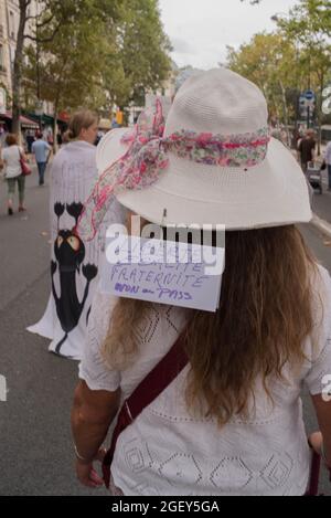 Paris ; 21 Aout 2021 Marche Pacifique citoyenne contre le PASS ...