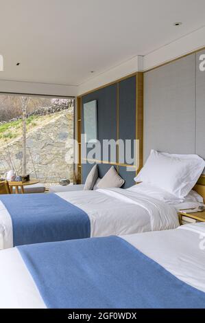 Tibet nyingchi world Stock Photo - Alamy