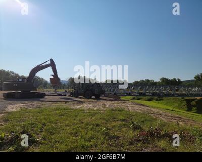 The Mabey-Johnson Bridge was on display over a dry gulley in the newly ...