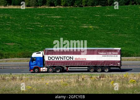A Downton lorry on the M40 motorway, Warwickshire, UK Stock Photo - Alamy