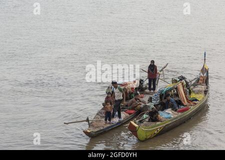 Cham people in Cambodia Stock Photo - Alamy