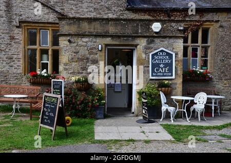 Old School Cafe, Yetminster village in north Dorset UK Stock Photo - Alamy