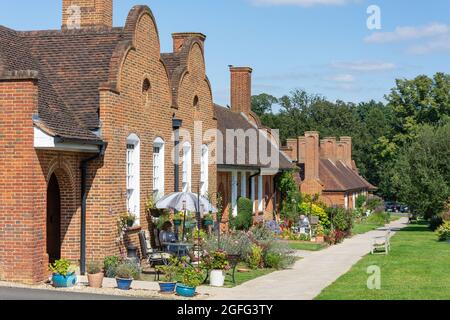Properties with gardens, Whiteley Village, Hersham, Surrey, England ...