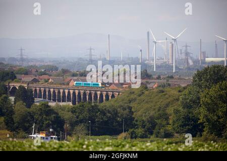 Train crosses Frodsham viaduct at Frodsham, Cheshire. And Frodsham Wind ...