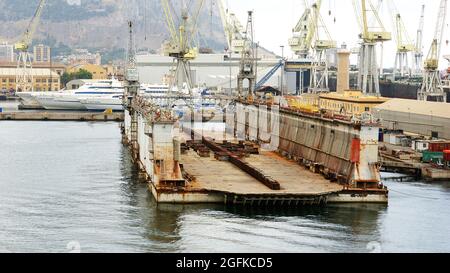 Floating shipyards in the port of Palermo, Italy, Europe Stock Photo ...
