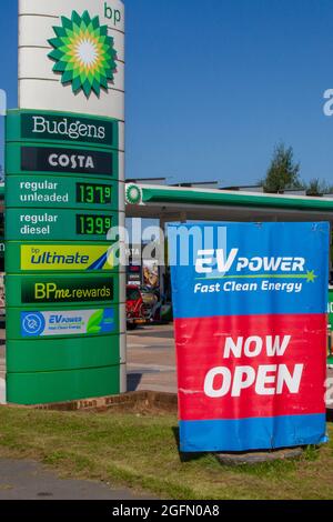 MFG Motor Fuel Group 150 kW EV Power 'Fast Clean Energy' car charging ...