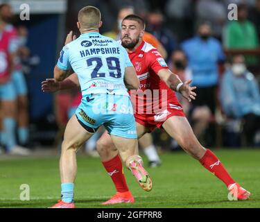 Greg Minikin (3) of Hull KR runs at Ben Hellewell (11) of Leigh ...