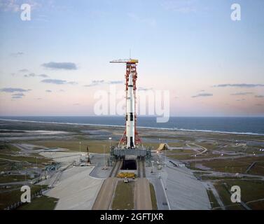 Apollo 6 and Mobile Service Structure during rollout Stock Photo - Alamy