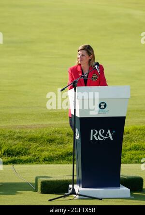 Team USA Captain Sarah Ingram introduces her team during the Opening ...