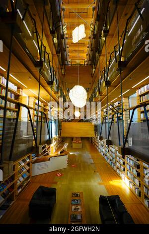 The library in the Jan Michalski Foundation complex is a workspace open ...