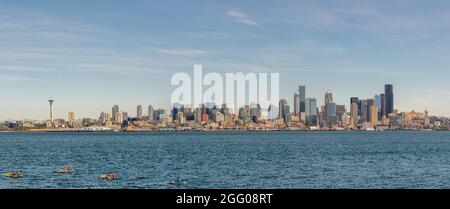 Bright and sunny panoramic view of Seattle skyline from the water ...