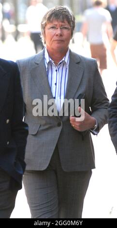 GOSPORT WAR MEMORIAL HOSPITAL INQUEST DR. JANE BARTON LEAVES THE ...