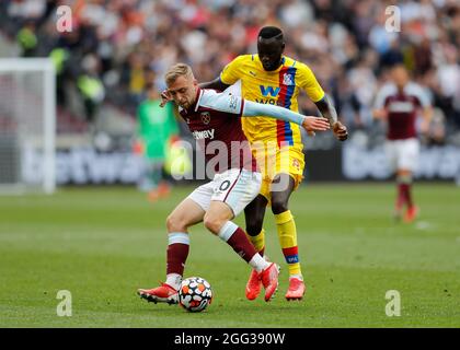 Jarrod Bowen of West Ham challenged by Ian Maatsen of Aston Villa ...