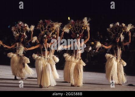 Polynesian Dancers at Papeete, Tahiti, French Polynesia Stock Photo - Alamy