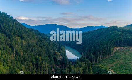 The Cascade Mountains in Washington State, USA Stock Photo - Alamy