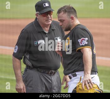 Pittsburgh Pirates' Wil Crowe against the San Francisco Giants during a ...