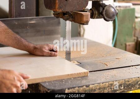 Wood cutting machine industrial store