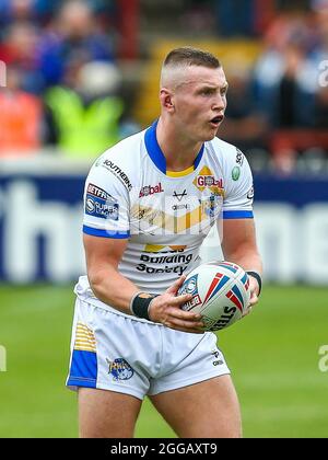 Harry Newman (3) of Leeds Rhinos during pre match warm up Stock Photo ...