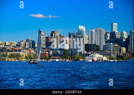 Sailboats on Lake Union in Seattle, Washington Stock Photo - Alamy