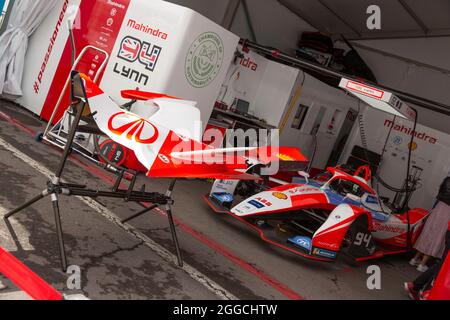 Alex Lynn (car no. 94) of Mahindra Racing drives during the practice ...