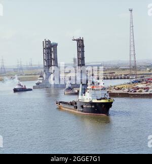 A drilling rig seen in the English Channel of the coast of St. Leonards ...