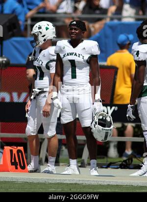 Hawaii wide receiver Tru Edwards (1) during an NCAA football game ...