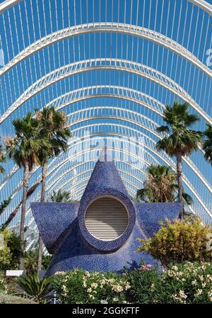 The ´Umbracle´, City of Arts and Sciences, by S. Calatrava. Valencia ...