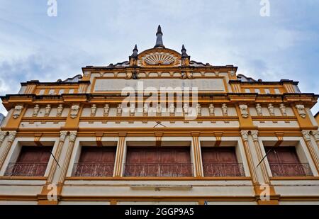 Abandoned building in downtown Sao Paulo, Brazil Stock Photo - Alamy