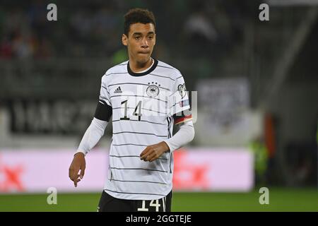 Jamal MUSIALA (GER), action, single action, single image, cut out, full ...