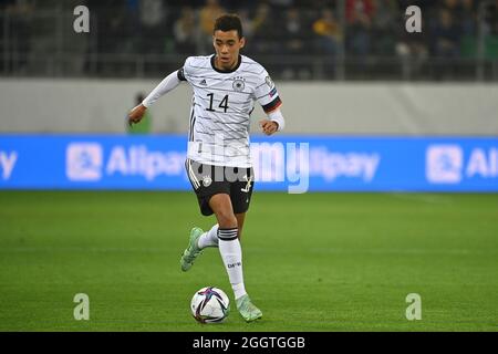 Jamal MUSIALA (GER), action, individual action, single image, cut out ...