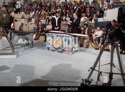 KIKO LEDGARD. PRESENTADOR DE TELEVISION. PERU 1918 -. 1995. PRESENTADOR ...