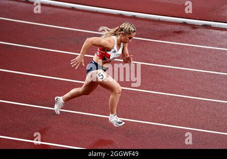 Great Britain's Ali Smith in action during the Women's 400 metres - T38 ...