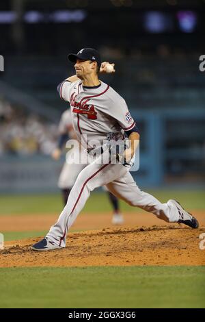 Charlie Morton of the Atlanta Braves pitches against the Los Angeles ...