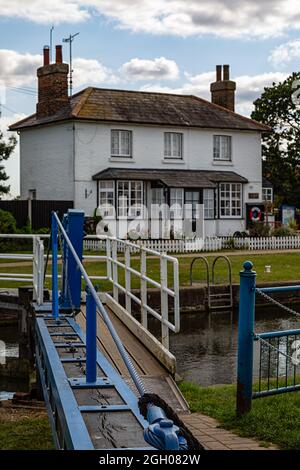 The lock at Heybridge Basin, Essex with the lock keepers cottage in the ...
