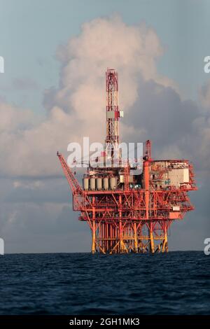 SOUTH CHINA SEA (Sept. 19, 2022) Sailors aboard Arleigh Burke-class ...