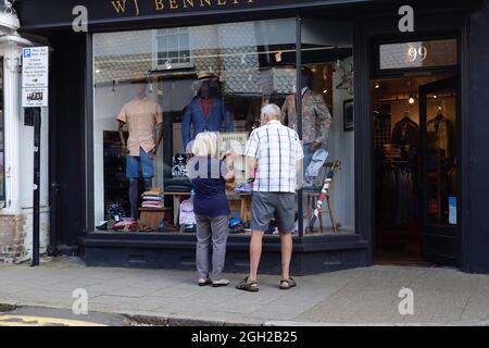 Rye, East Sussex, UK. 04 Jun, 2021. UK Weather: Pouring with rain in ...