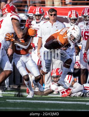 September 04,. RB Keilan Robinson #7 of the Texas Longhorns in action ...