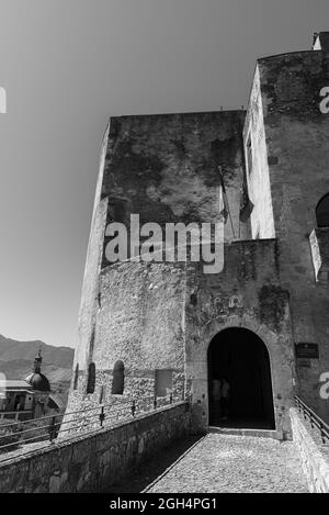 The Pandone Castle of Venafro, Molise. Listed among the 20 most ...