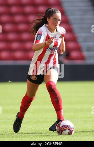 Neve Herron of Sunderland in action during the FA Women's Championship ...