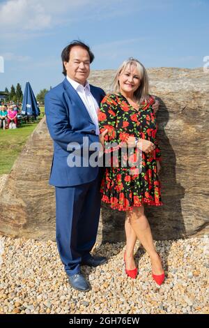 Wilfried Peetz mit seiner Frau Andrea bei der Schlagerparty beim ...