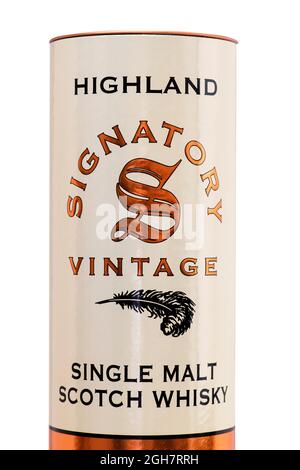 box of SIGNATORY VINTAGE single malt scotch whisky Stock Photo - Alamy