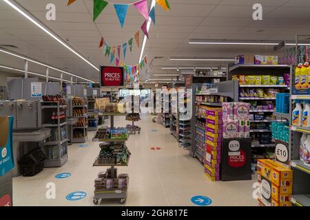 Co-Op supermarket, Portree Stock Photo - Alamy