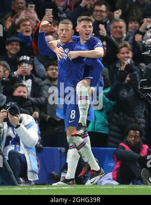 ChelseaÕs Ross Barkley celebrates with Billy Gilmour after scoring to ...