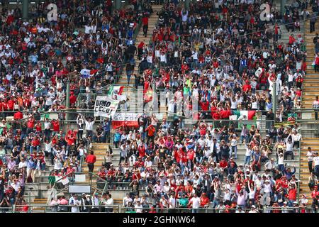 Fans in the grandstand. Mexican Grand Prix, Friday 28th October 2016 ...